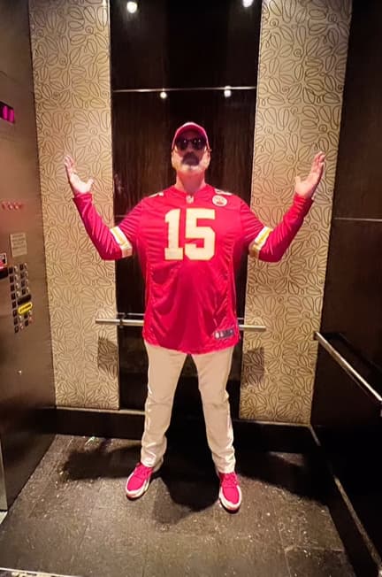 17 Celebrities Who Are Kansas City Chiefs Fans