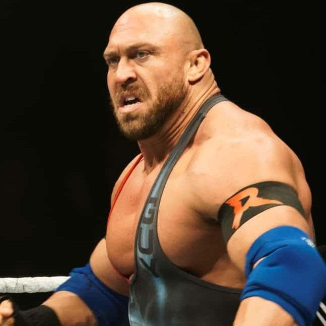 WWE: The Best Wrestlers Who Don't Need Hair To Stand Out